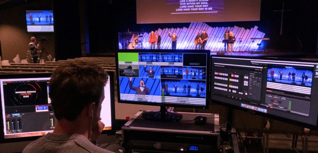 Virtual Worship Music: Trends Shaping Online Congregations