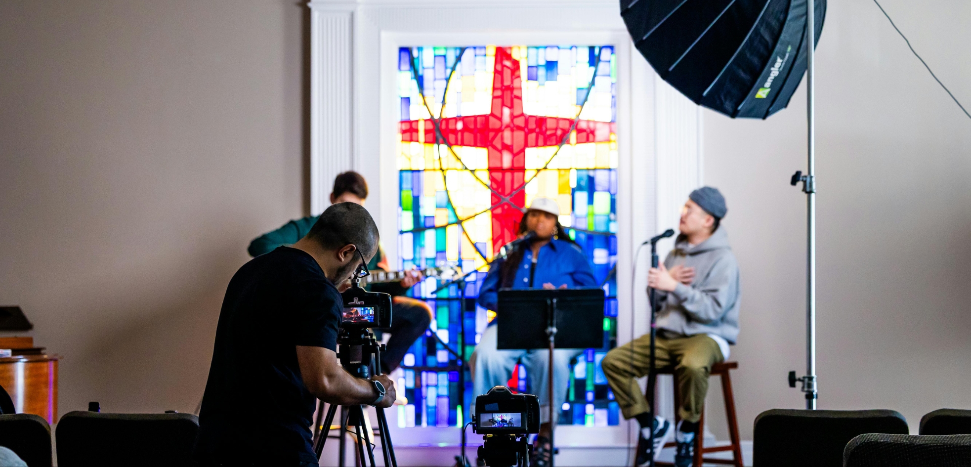 Worship Music Production Trends Modern Faith Communities